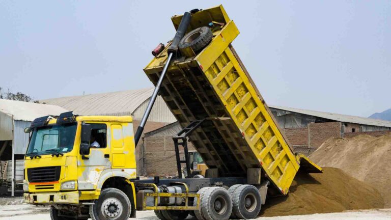 Jenis-Jenis Truk dengan Kapasitas dan Ukuran Bak | Boska Logistik ...