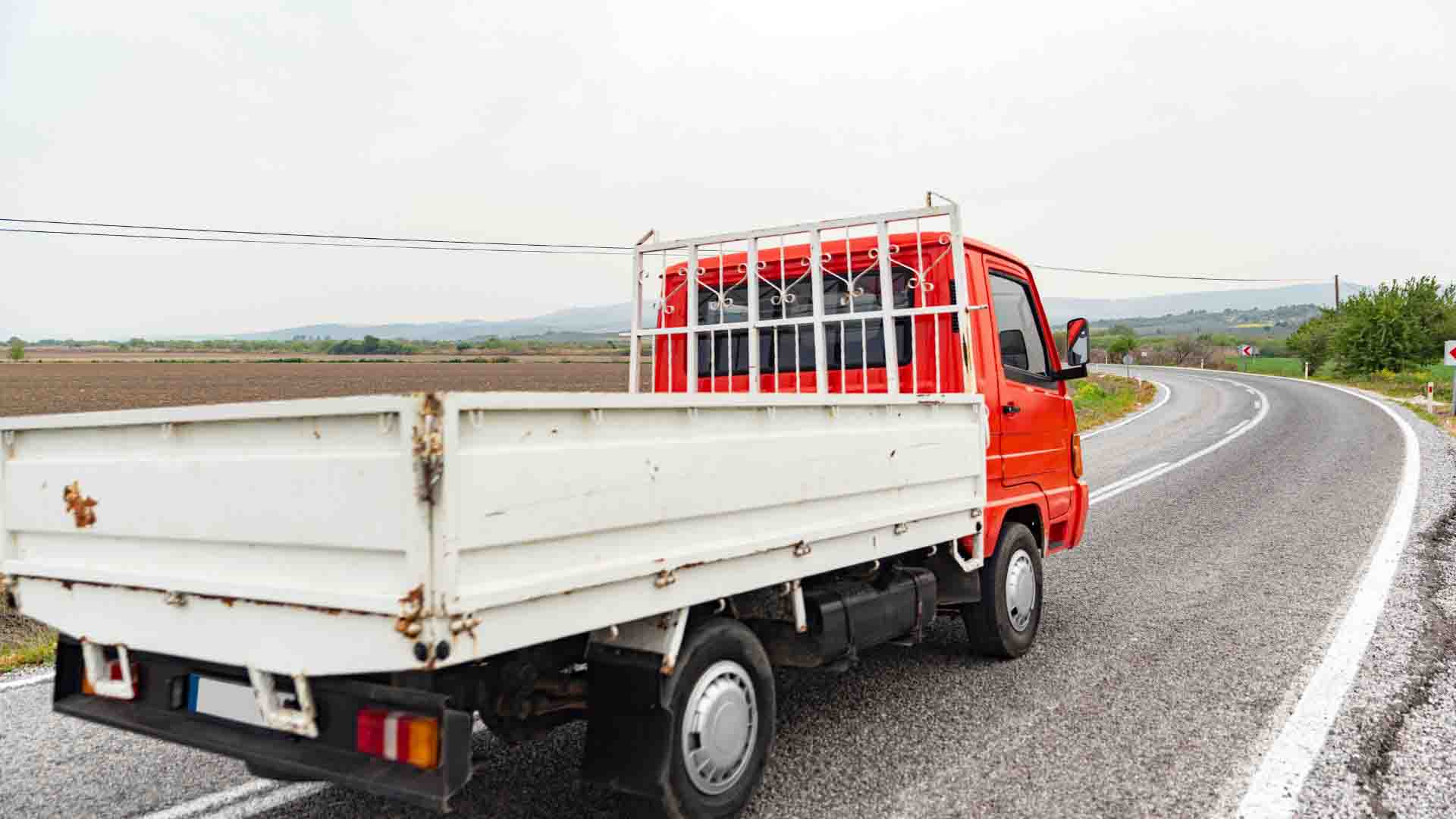 Jenis-Jenis Truk dengan Kapasitas dan Ukuran Bak | Boska Logistik ...