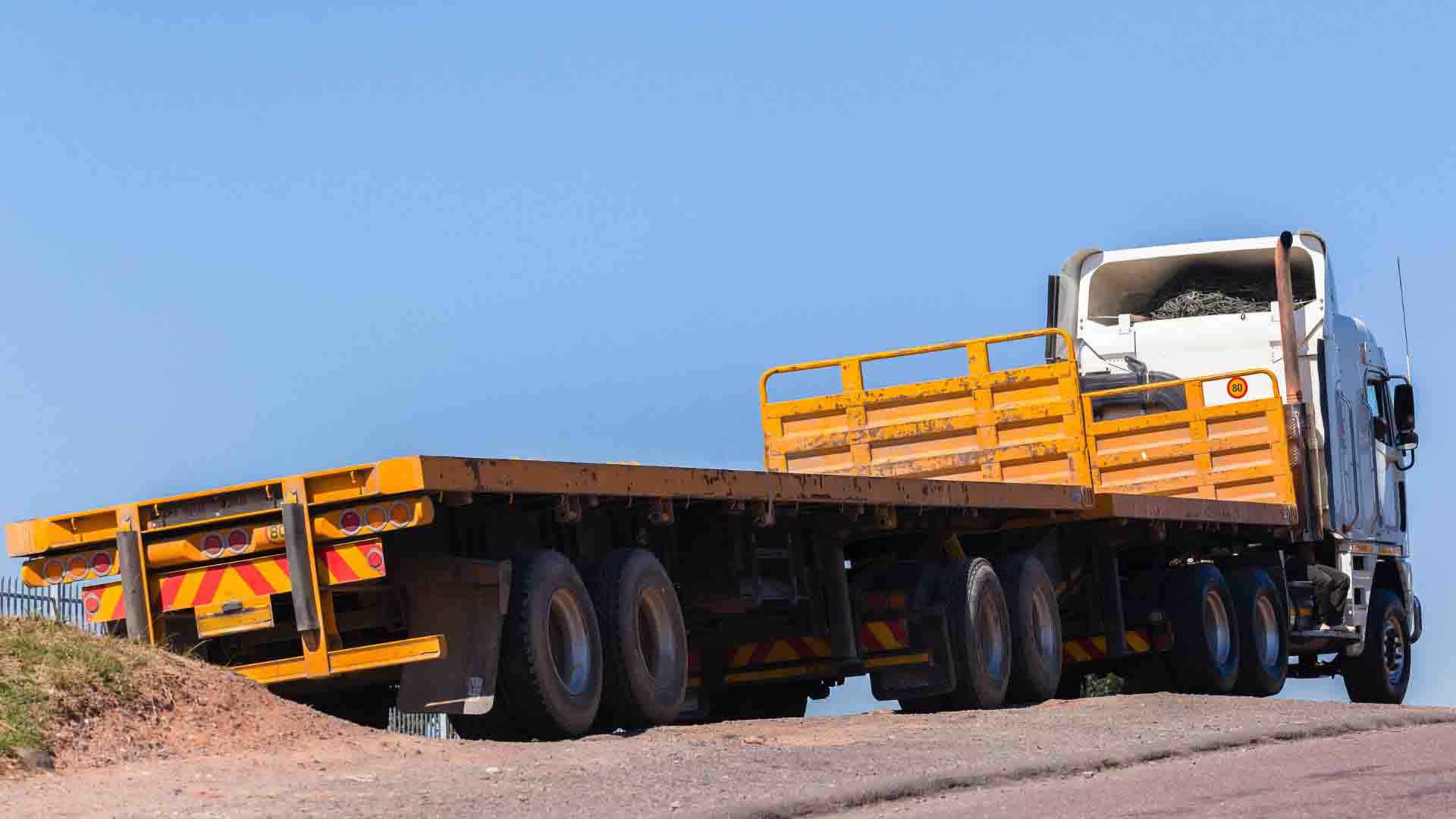 Jenis-Jenis Truk dengan Kapasitas dan Ukuran Bak | Boska Logistik ...