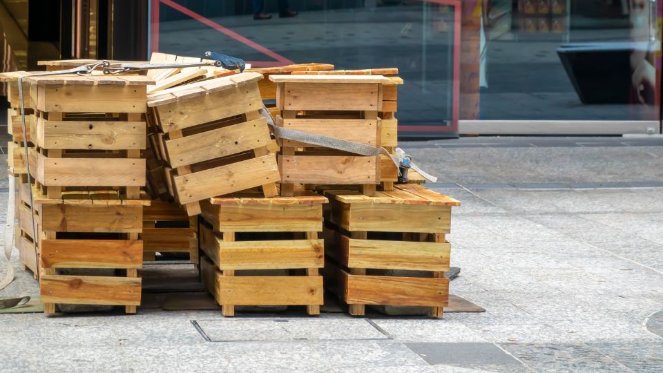Cara Packing Kayu untuk Tambahan Keamanan Pengiriman Barang